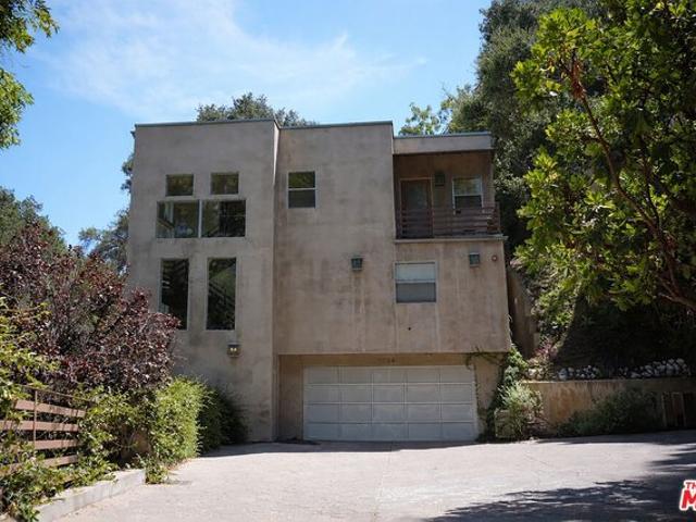 7024 Treasure Trl, Los Angeles, CA 90068