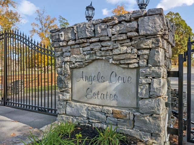 7025 Cairo Bend Rd