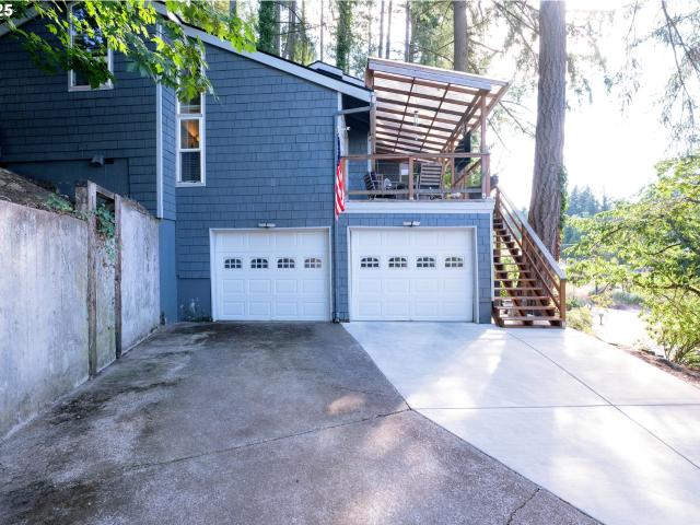 7025 glacier dr