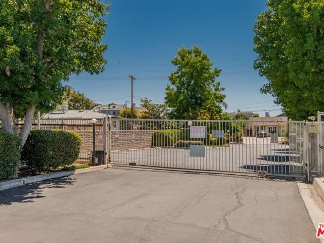 7025 Glade Ave Unit 24, Canoga Park, CA 91303