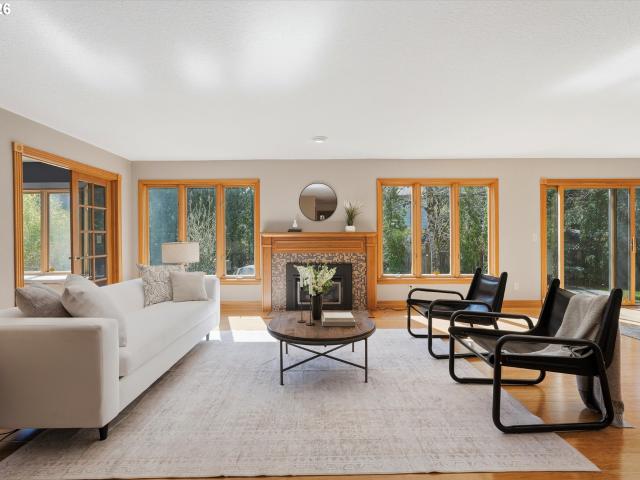 7025 sw windemere loop