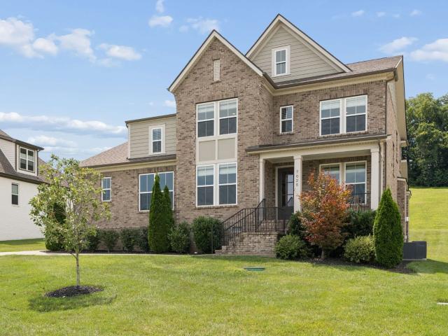 7025 Vineyard Valley Dr