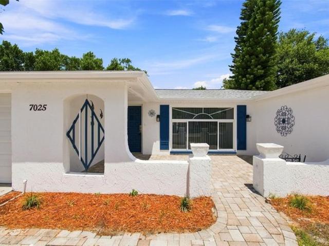 7025 Westcott Dr, Port Richey, FL 34668