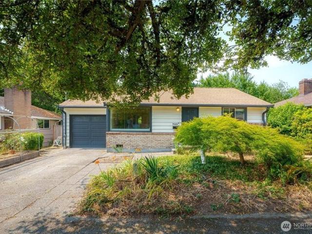 7025 25th Ave NE, Seattle, WA 98115
