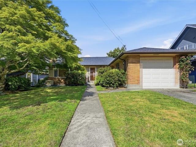 7025 43rd Ave NE, Seattle, WA 98115