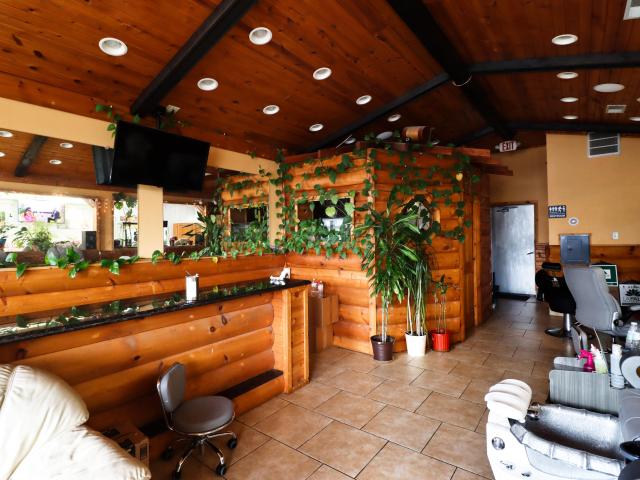 7026 W North Ave