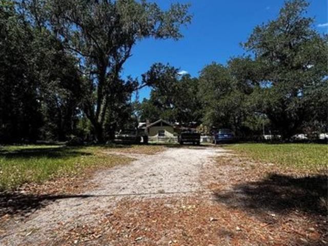 7027 Charles Humphrey Rd, Plant City, FL 33565