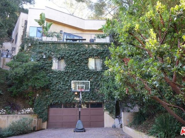 7028 Treasure Trl, Los Angeles, CA 90068