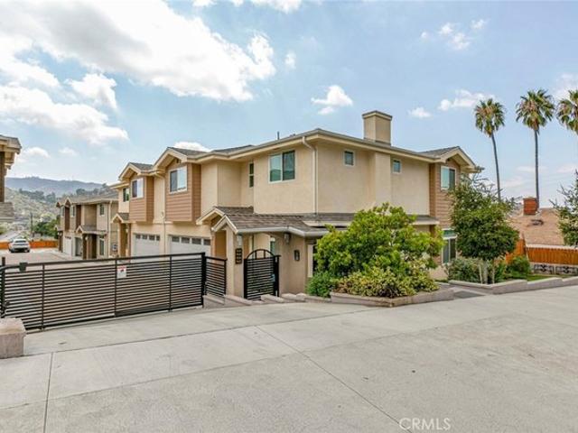 7028 Valmont St Unit A, Tujunga, CA 91042