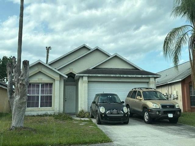 7029 Carna Ct, Orlando, FL 32807