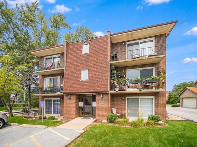 7029 th St Apt 4N, Tinley Park, IL 60477