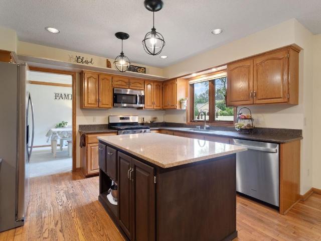 7020 Beacon Circle