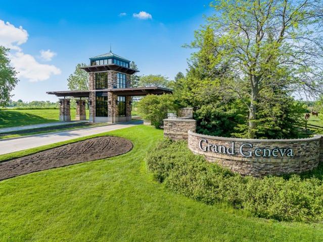 7020 Grand Geneva Way Unit 209, Lyons, WI 53147