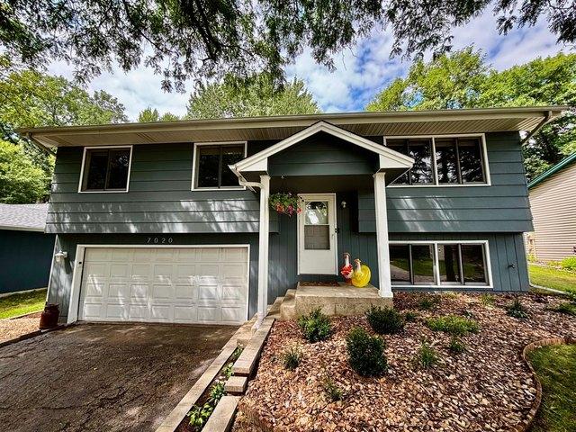 7020 Springhill Cir, Eden Prairie, MN 55346