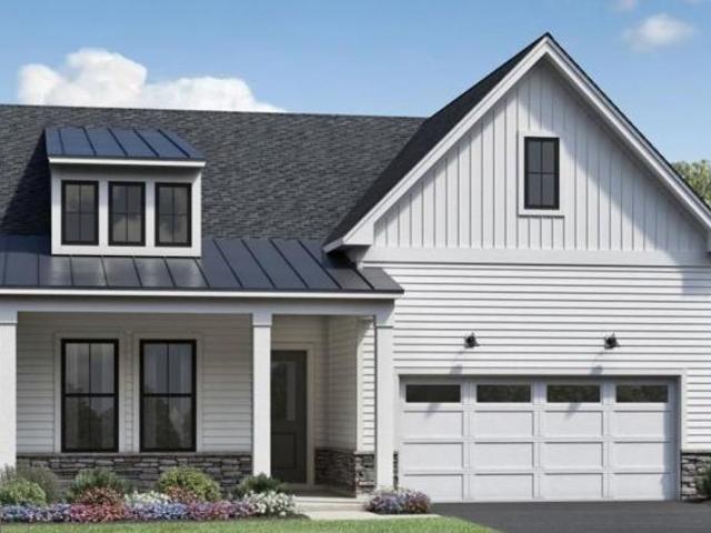7021 Oak Ln, Bath, PA 18014 in Bath, Pennsylvania