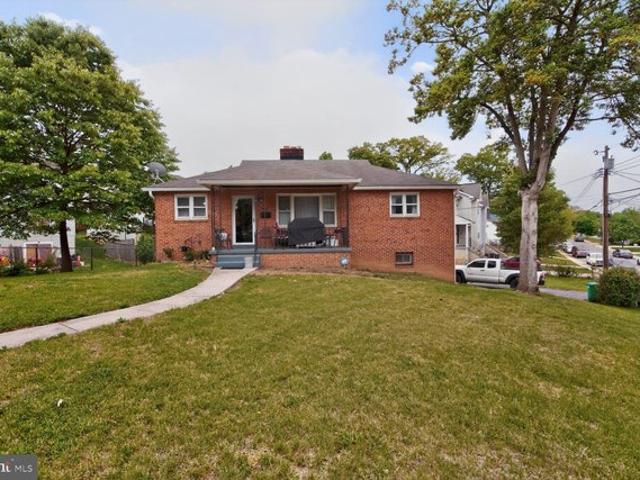 7021 E Chesapeake St, Hyattsville, MD 20785