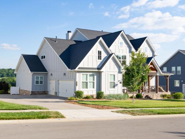 7021 Fiddlers Glen Dr