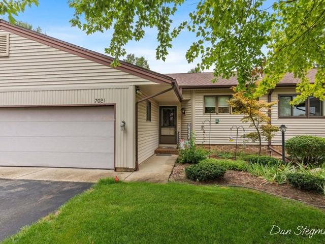 7021 Gardenview Ct SW Unit 19, Byron Center, MI 49315