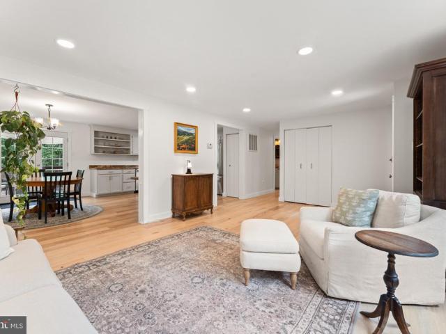 7021 reno ln