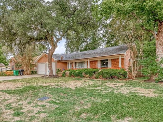 7022 Triola Ln, Houston, TX 77074
