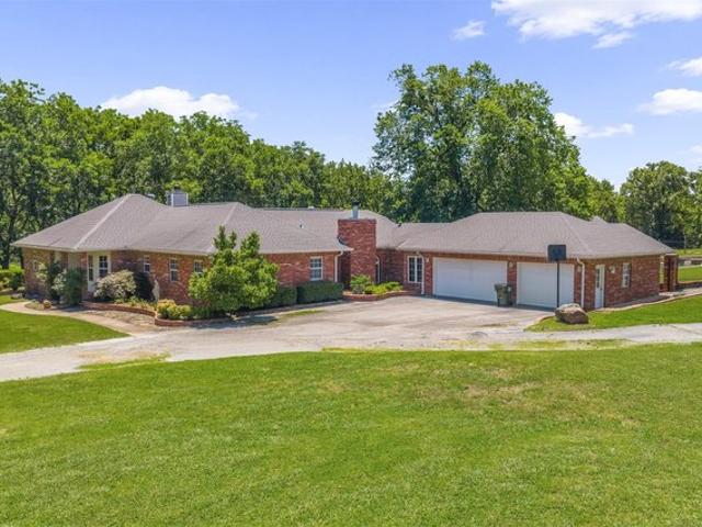 7023 Myall Rd, Lone Grove, OK 73443