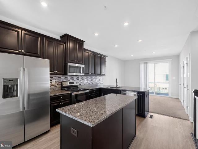 7023 Mahant Way