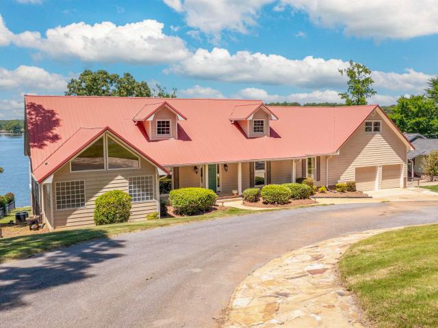 7023 Blackberry Lane