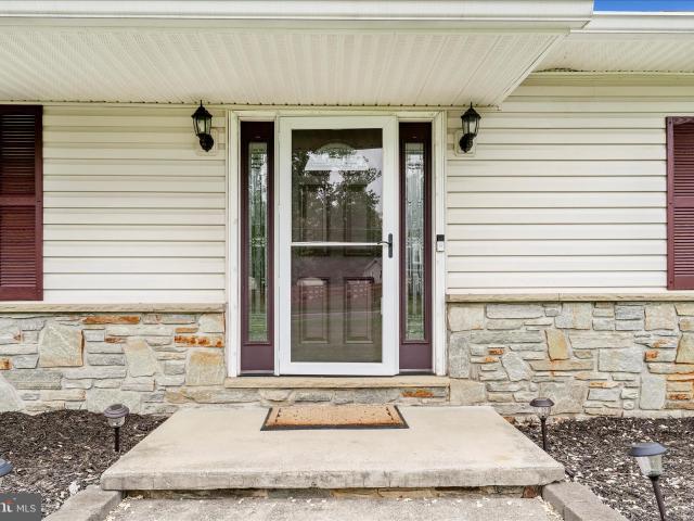 7023 Runkles Rd, Mount Airy, MD 21771 | MLS #MDCR2034 | Compass