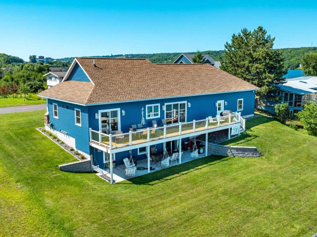 7023 Sandpiper Drive