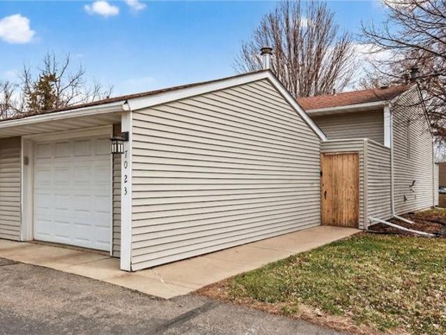 7023 th Street Ct, Apple Valley, MN 55124