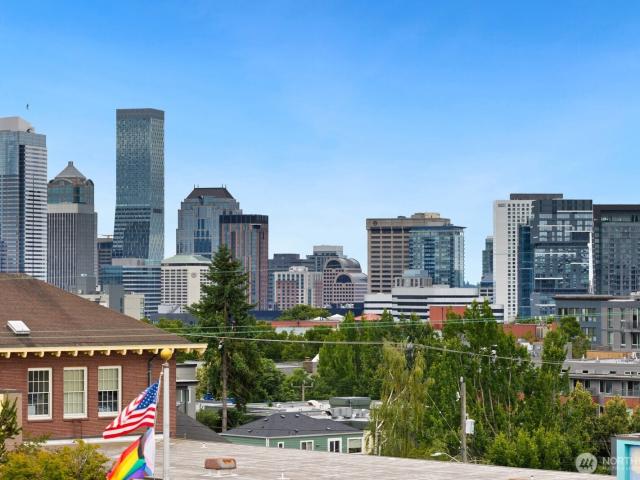 702 11th Ave E, Seattle, WA 98102 | MLS #2472 | Compass