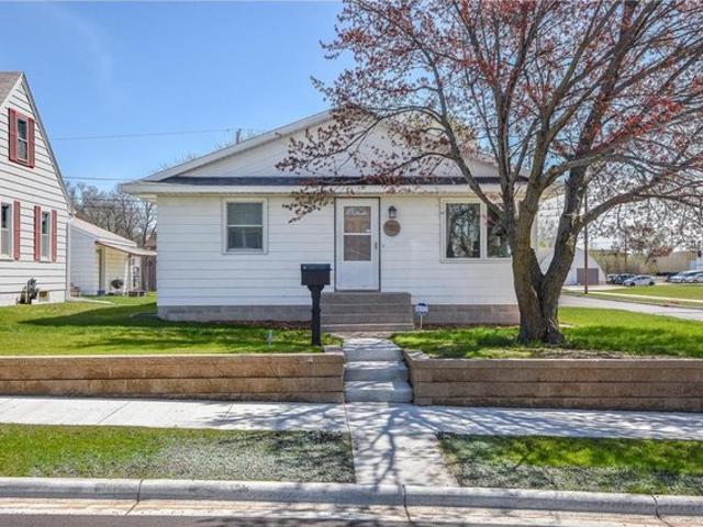 702 28th Ave N, Saint Cloud, MN 56303