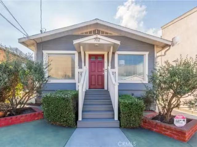 702 5th Street, Hermosa Beach, CA 90254