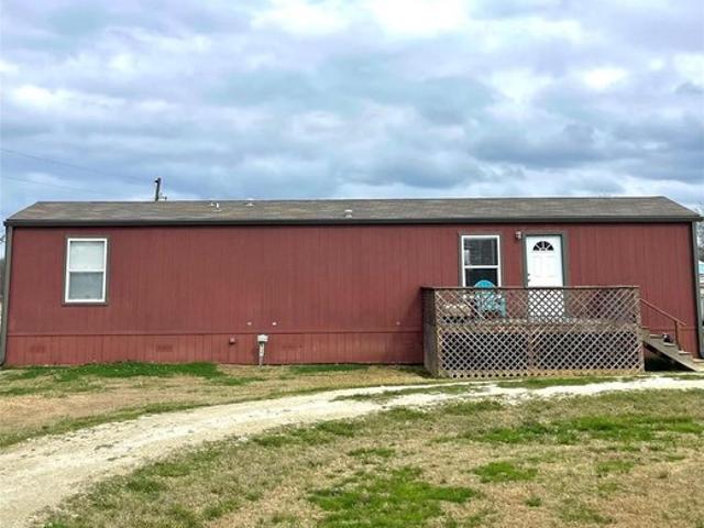 702 County Road 1500, Crockett, TX 75835