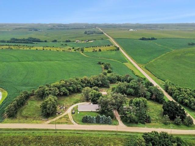 702 County Road K, Yutan, NE 68073