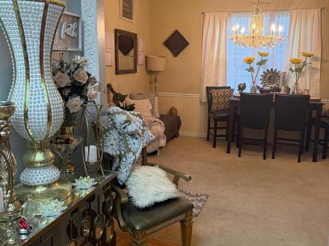 702 Carriage Circle