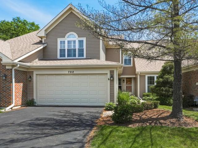 702 Clover Hill Ct, Elk Grove Village, IL 60007