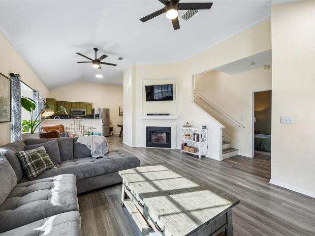 702 Cresent Drive