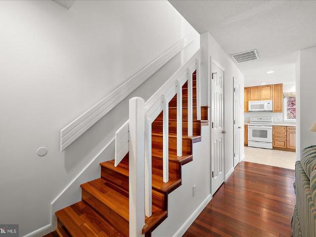 702 A Kelly Road # 702A