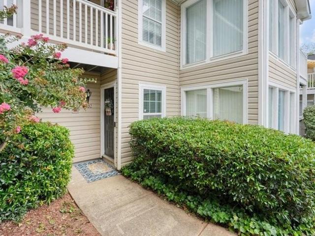 702 Augusta Dr SE, Marietta, GA 30067