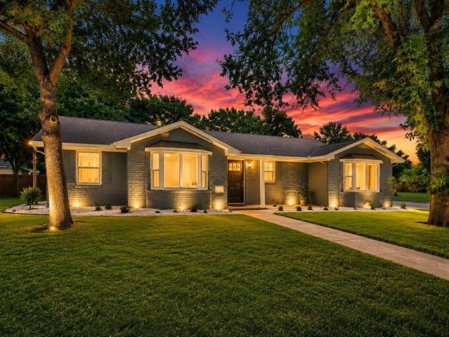 702 Austrian Rd, Grand Prairie, TX 75050