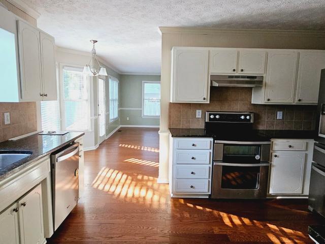 702 Barney Fones Drive