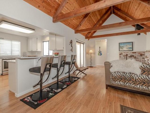 702 Beverly Ave, Capitola, CA 95010
