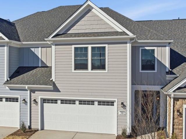 702 Blackpool Dr, Durham, NC 27703