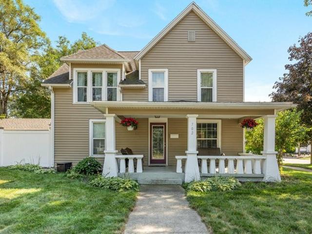 702 Graceland St NE, Grand Rapids, MI 49505