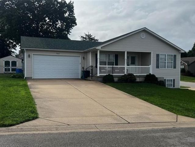 702 Gracie Way, Saint Clair, MO 63077