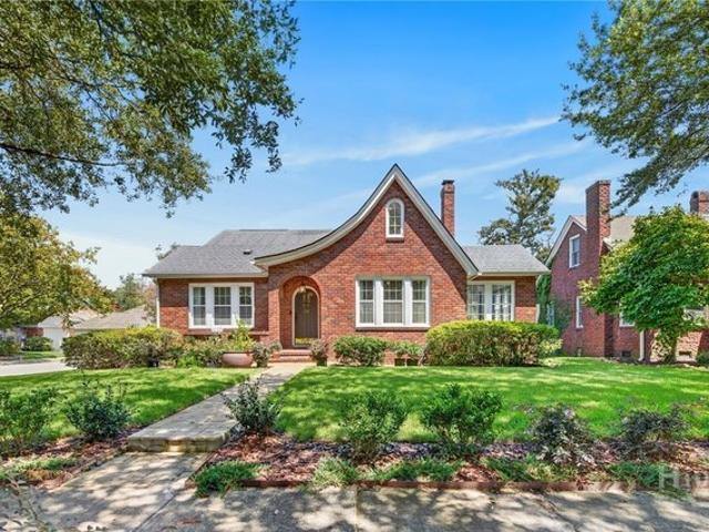 702 E 52nd St, Savannah, GA 31405