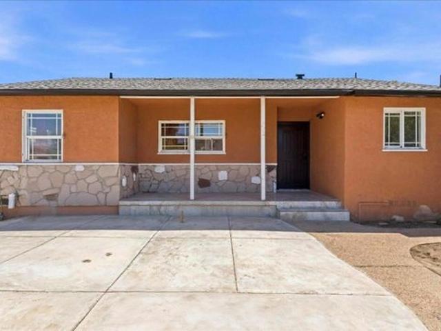 702 E 157th St, Compton, CA 90220