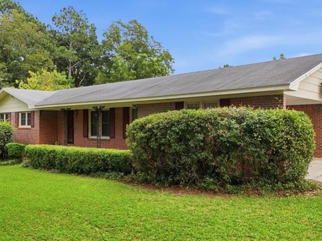 702 E 26th St, Tifton, GA 31794