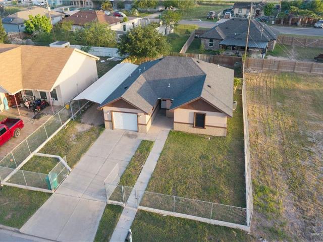 702 E Mavi Drive E